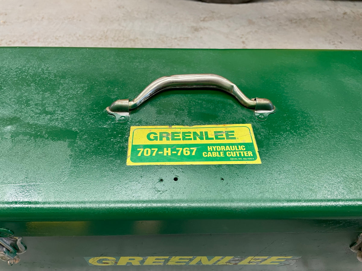 Greenlee 707 Cable Cutter with 767 Hydraulic Pump in Case – Benchmark Ltd.