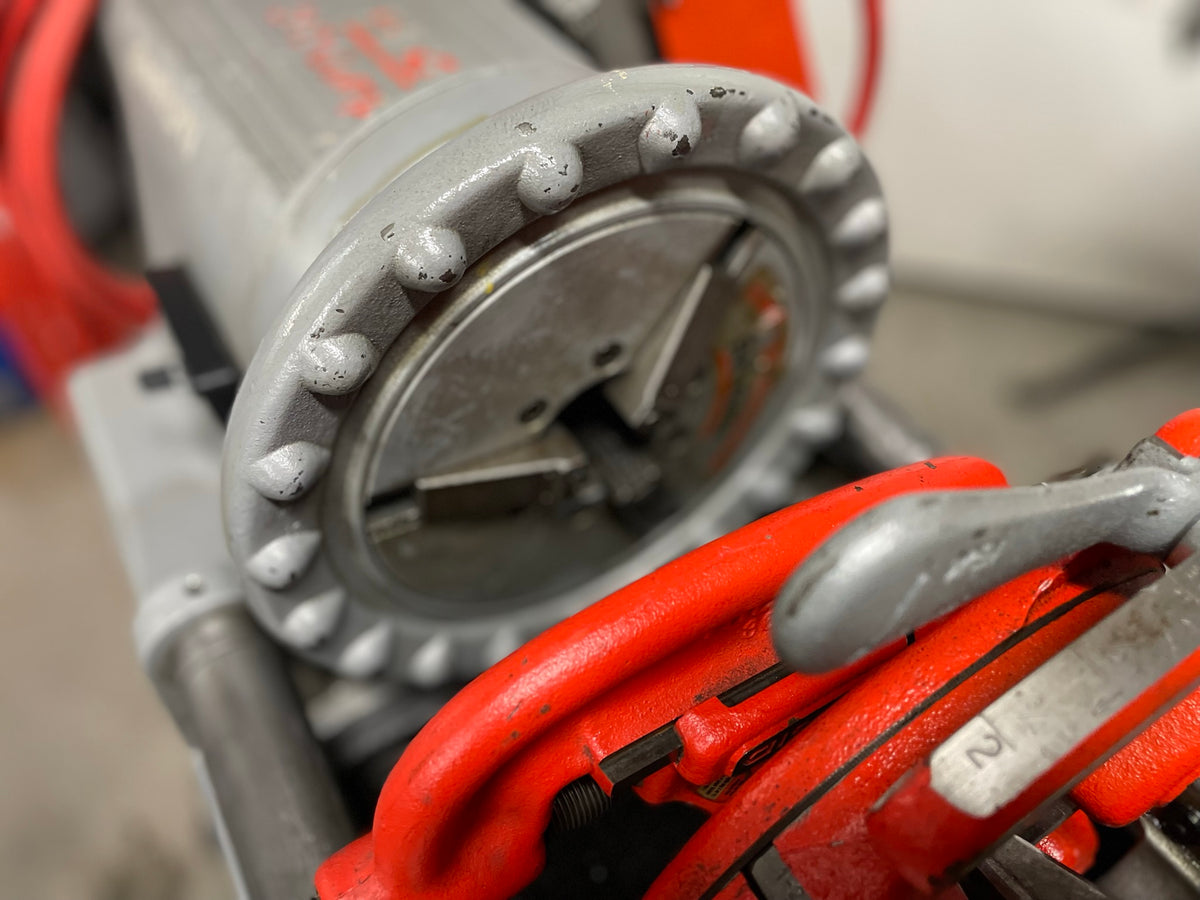 Lightly Used Ridgid 300 Compact 67182 Self Oiling Threading Machine ...